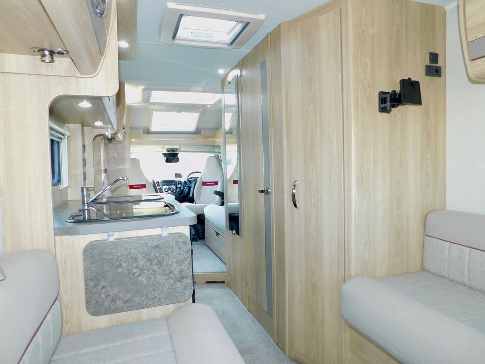 ***SOLD*** Elddis Supreme 195 Luxury 2018 Motorhome Front & Rear Lounge ...