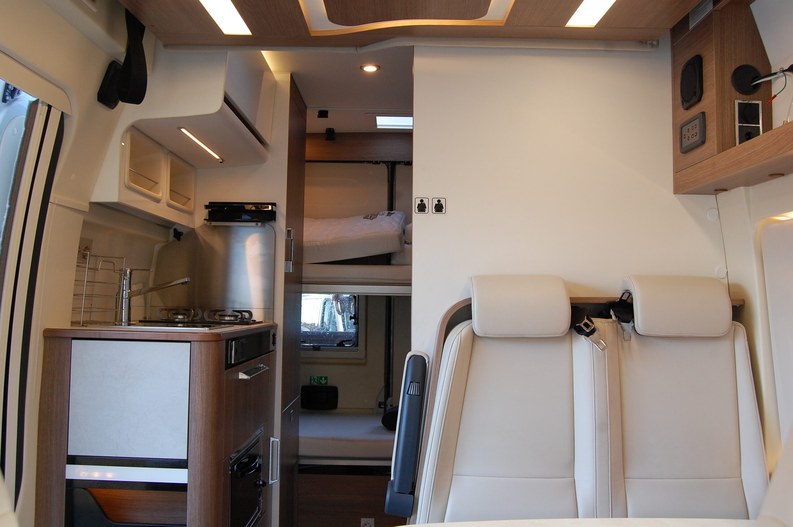 ***SOLD*** Dreamer Family Van Select 2022 Motorhome by Rapido ...